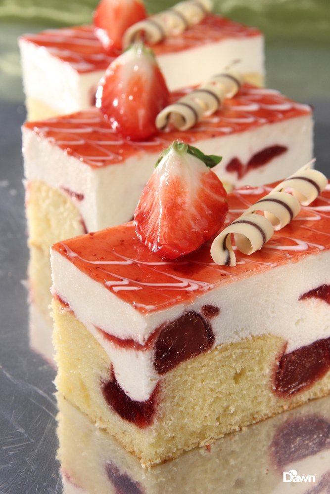 Dawn Strawberry Compound [1kg] - Bradleys